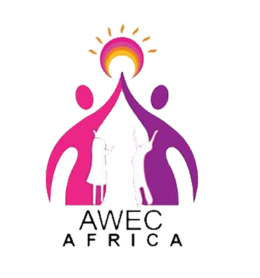 Women receiving their end of year savings 2021 – awec-africa